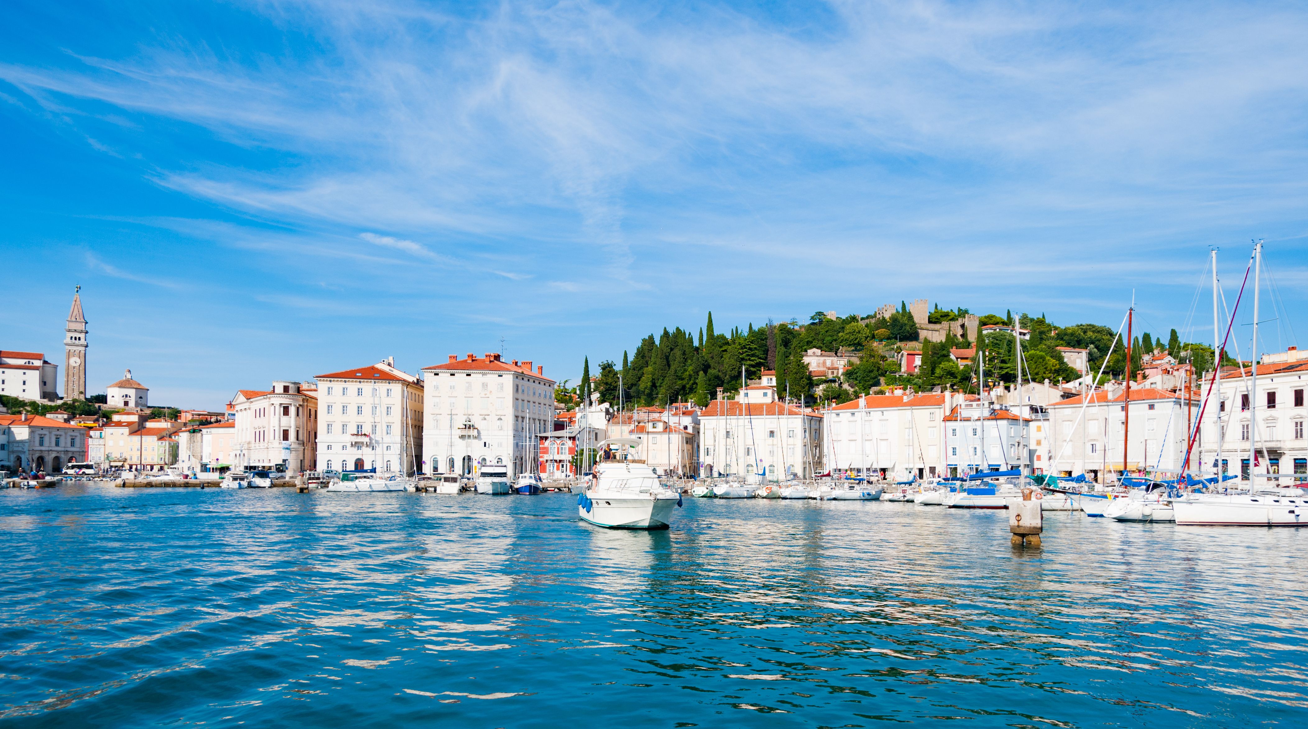 Hotel a Portorose a partire da 23 € - Trova hotel economici con momondo